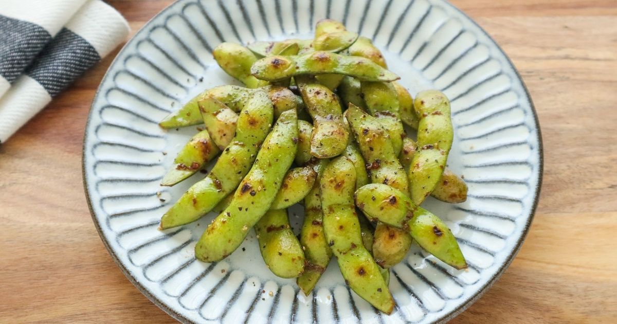 Irresistible Garlic Butter Soy Sauce Grilled Edamame Recipe by 管理栄養士ゆきぼ ...