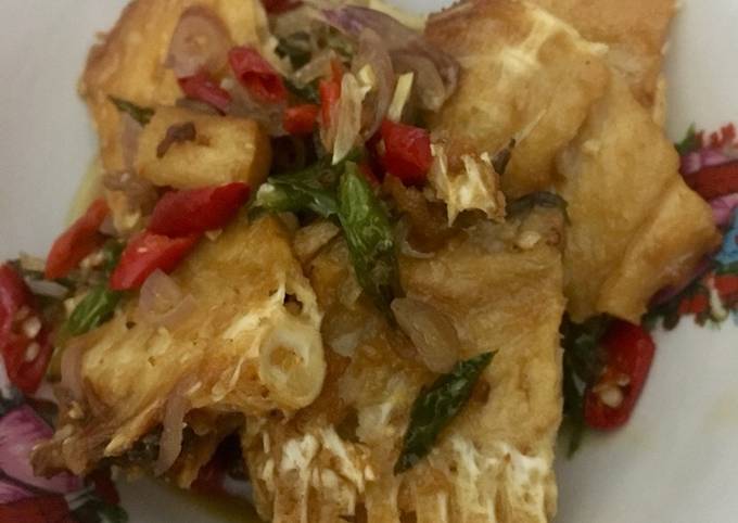 Resep Oseng Tulang Ikan Asin Jambal oleh Novi_Ecoh - Cookpad