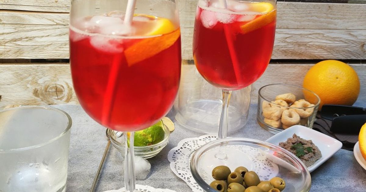 Ricetta Campari Spritz (Homemade) di Paola Catalano - Cookpad