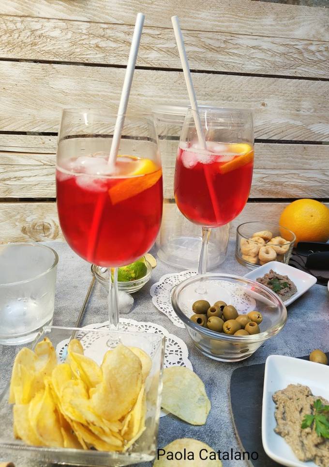 Ricetta Campari Spritz (Homemade) di Paola Catalano - Cookpad