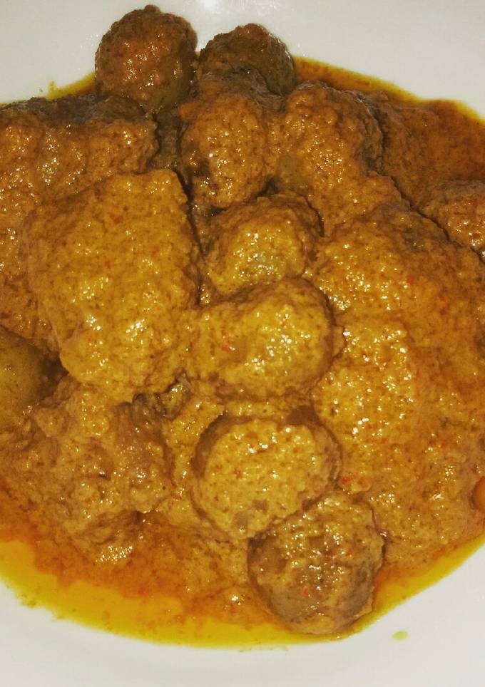 Resep Rendang basah daging sapi dan baby potato oleh Vina Young - Cookpad