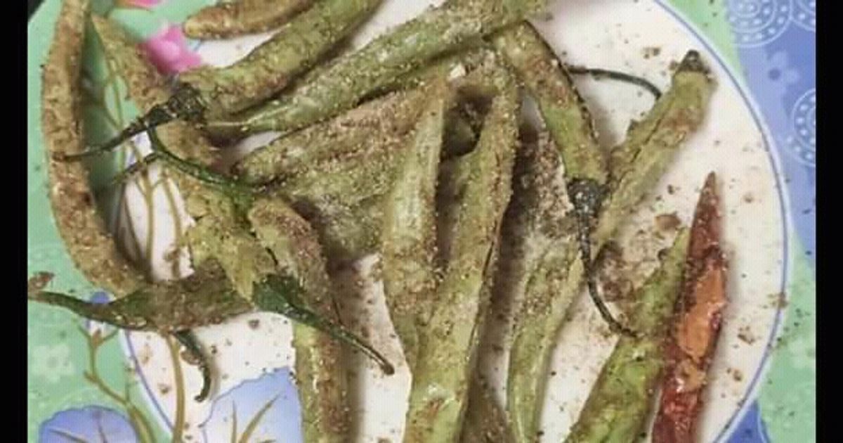 Fried Green Chilli Recipe by Disha Arora(Selfi Queen) - Cookpad