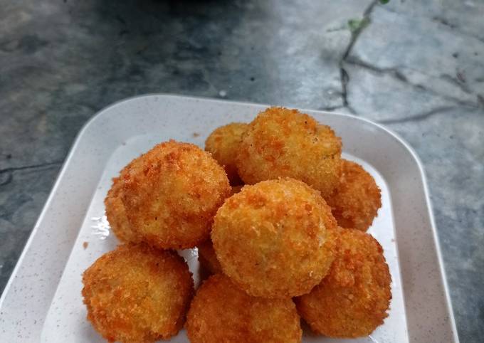 Resep Bola Tahu Crispy (3 Bahan) oleh Mama Nia - Cookpad