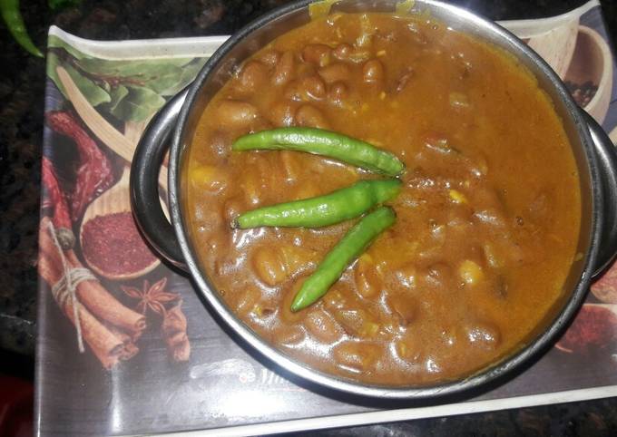 Kashmiri rajma masala Recipe by Rifat gillani - Cookpad