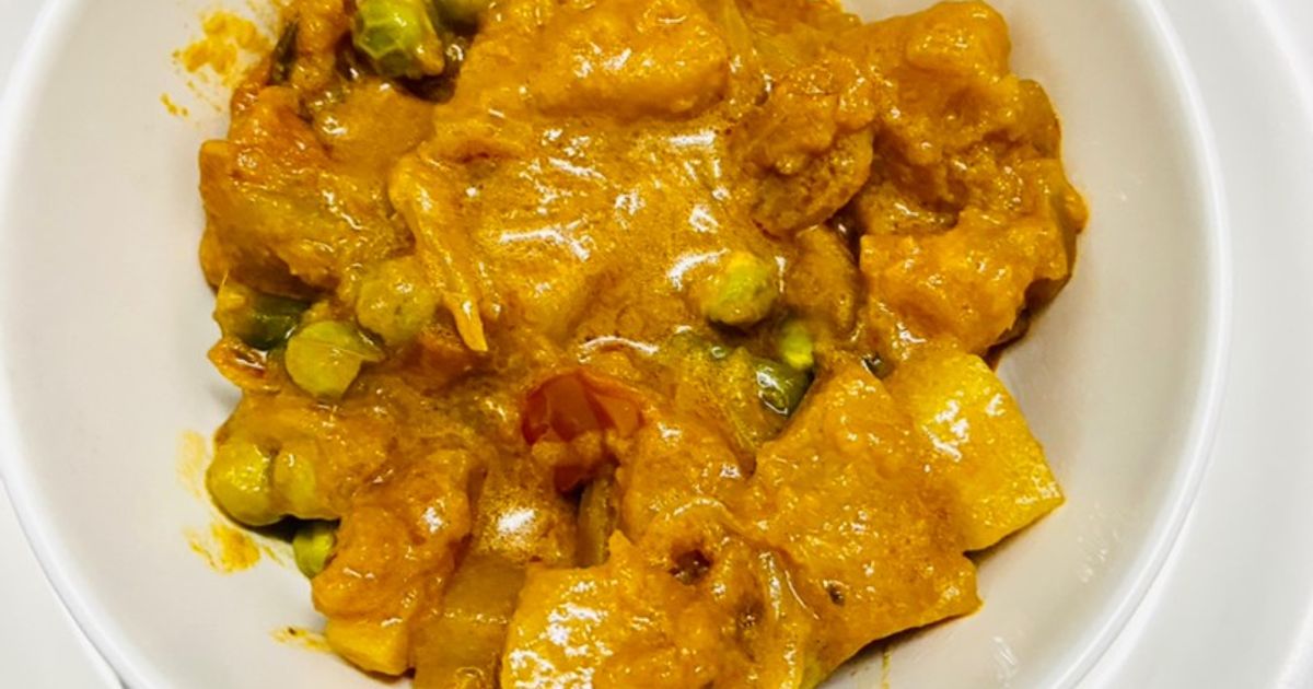 Kaddu Sabji / Pumpkin Potato Peas Mix Veg Curry Recipe by Travel with ...
