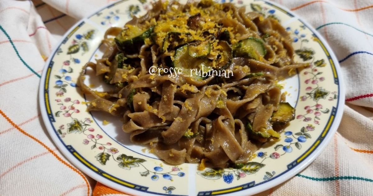 Ricetta Fettuccine Al Caffè Con Bottarga di rosso rubinian - Cookpad
