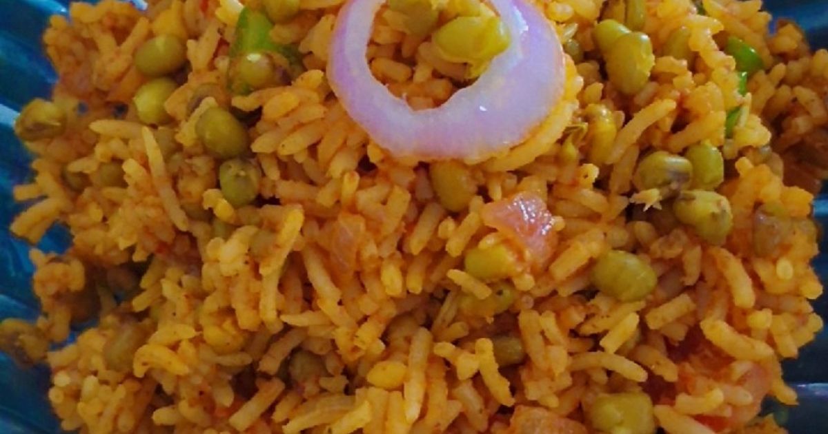 Delicious Green Moong Pulao Recipe by Neeta Bhatt - Cookpad