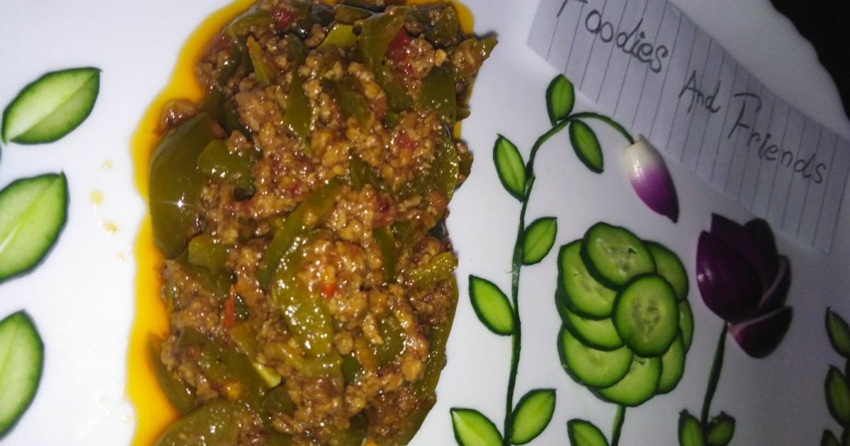 Spicy Qeema Shimla Mirch Recipe by Haya Ali - Cookpad