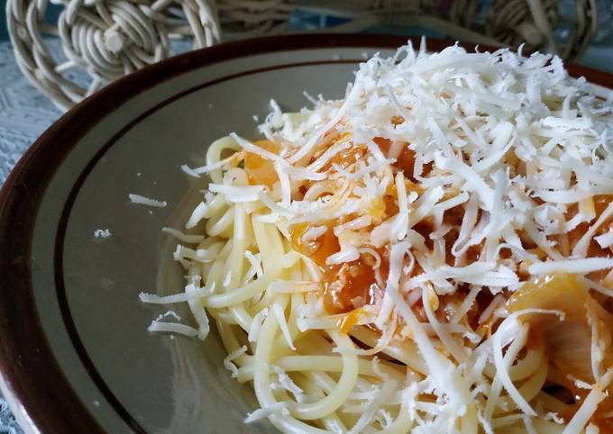 Resep Spaghetti saos bolongnese ayam oleh Endy Agustin - Cookpad