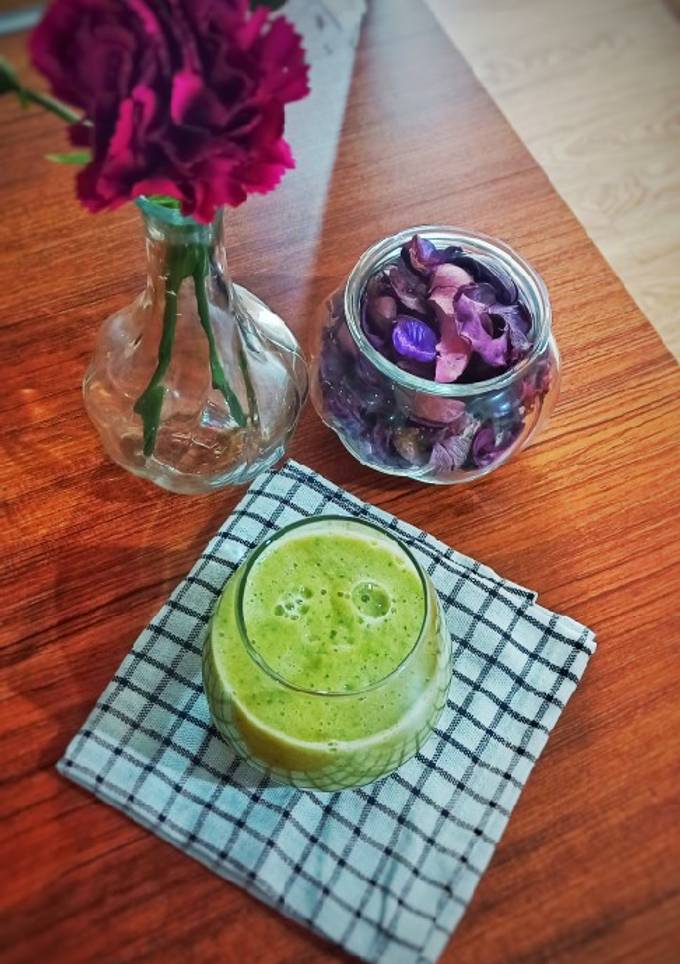 Resep Green Smoothies (timun + apel manalagi) oleh Ola Aulya - Cookpad