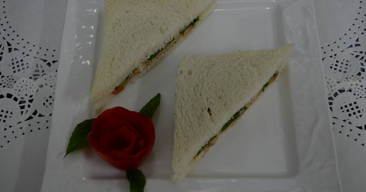 Tuna Sandwiches Recipe by Mini Binoy - Cookpad