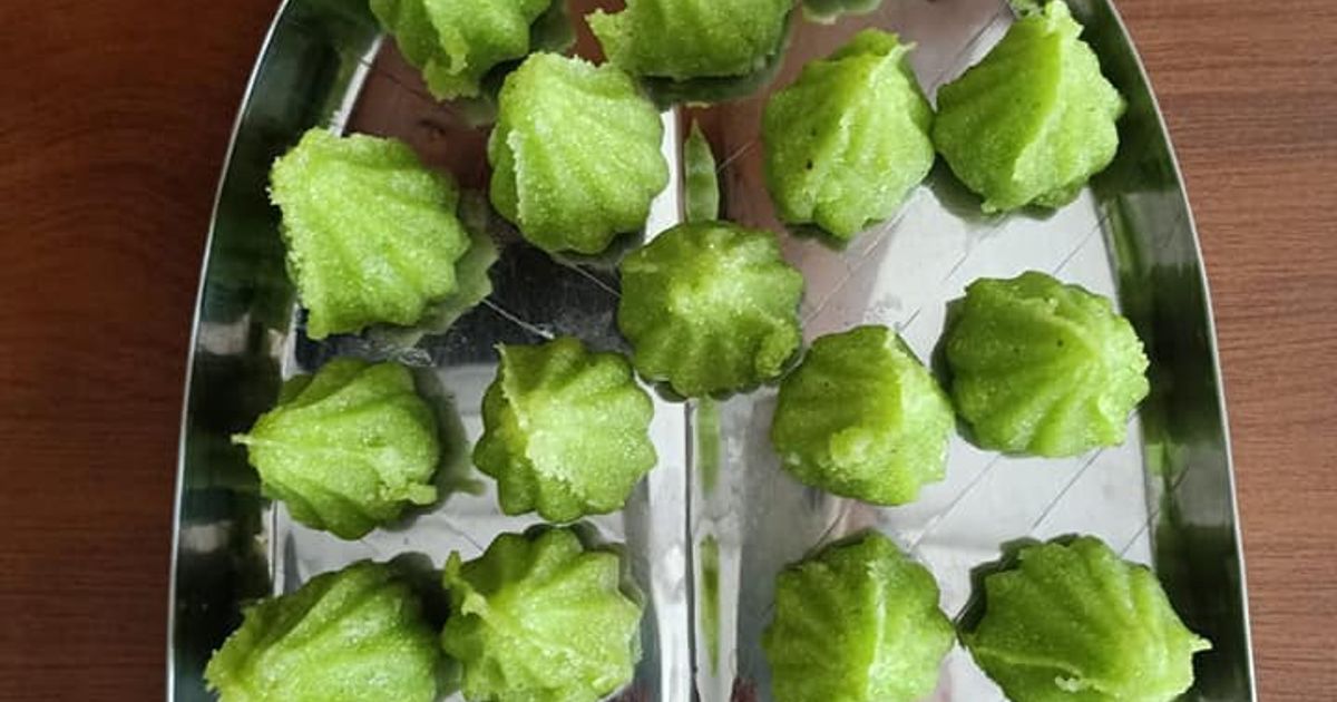 Coconut Pista Modak Recipe by Amruta Walimbe - Cookpad