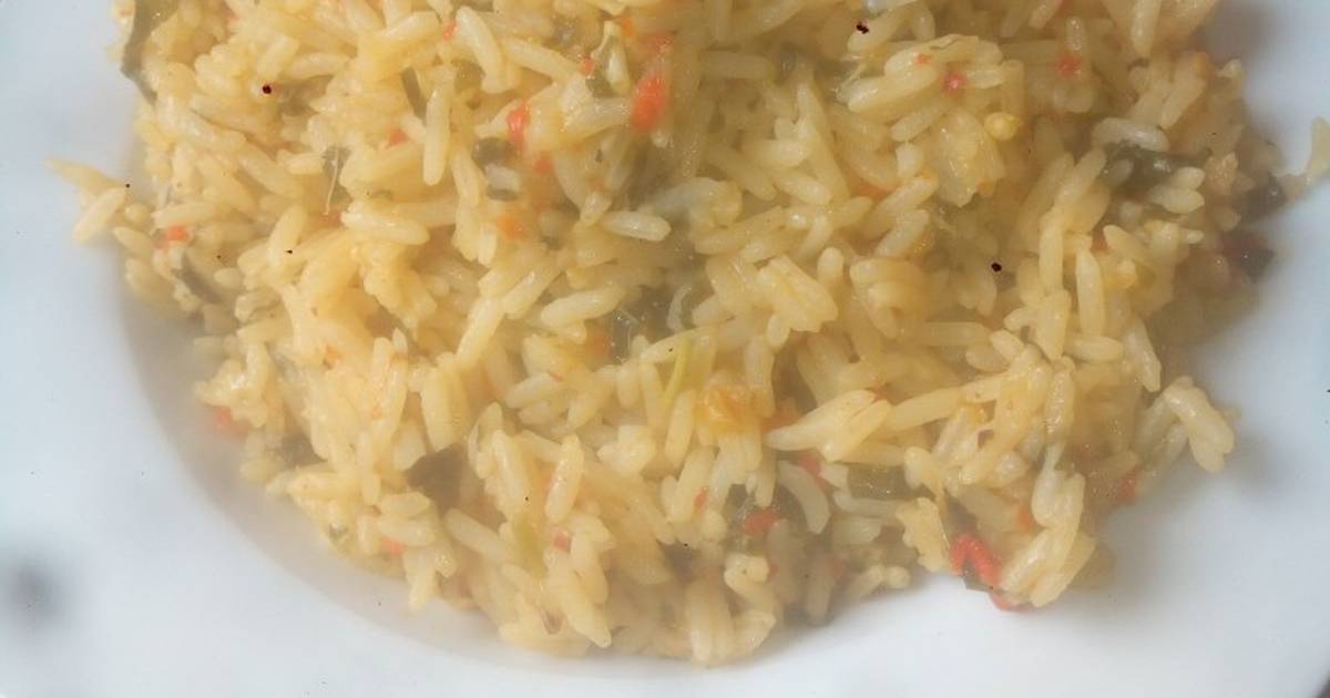 Jellof rice Recipe by Fatima muh'd bello - Cookpad