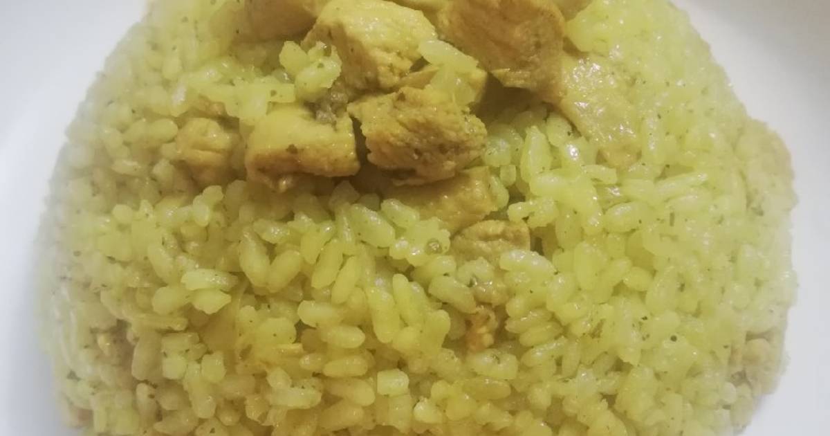طريقة عمل أرز اصفر بصدور الدجاج على اصولها بطريقة سهلة وسريعة من وصفات ...