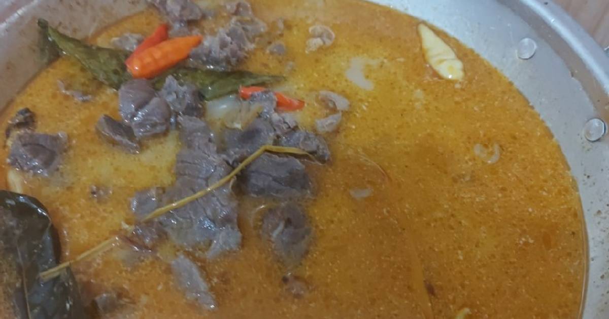 Resep Daging sapi masak gulai indofood oleh Asma Yusuf - Cookpad
