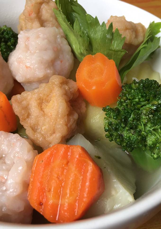 Resep Sup Bola-Bola Udang Bening Segar (pakai Blender) oleh Mamino ...