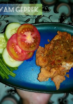 Resep Ayam Geprek Bensu oleh Dapur Amalia Rizki - Cookpad