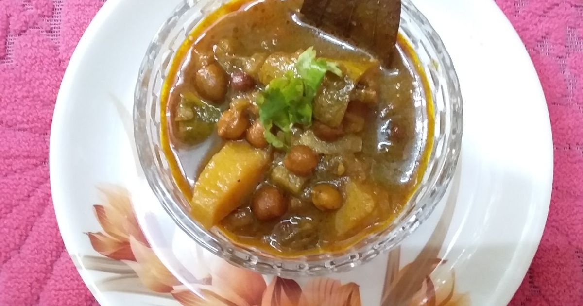 परवल आलू चना सब्जी (Parwal Aloo Chana Sabzi Recipe In Hindi) रेसिपी ...