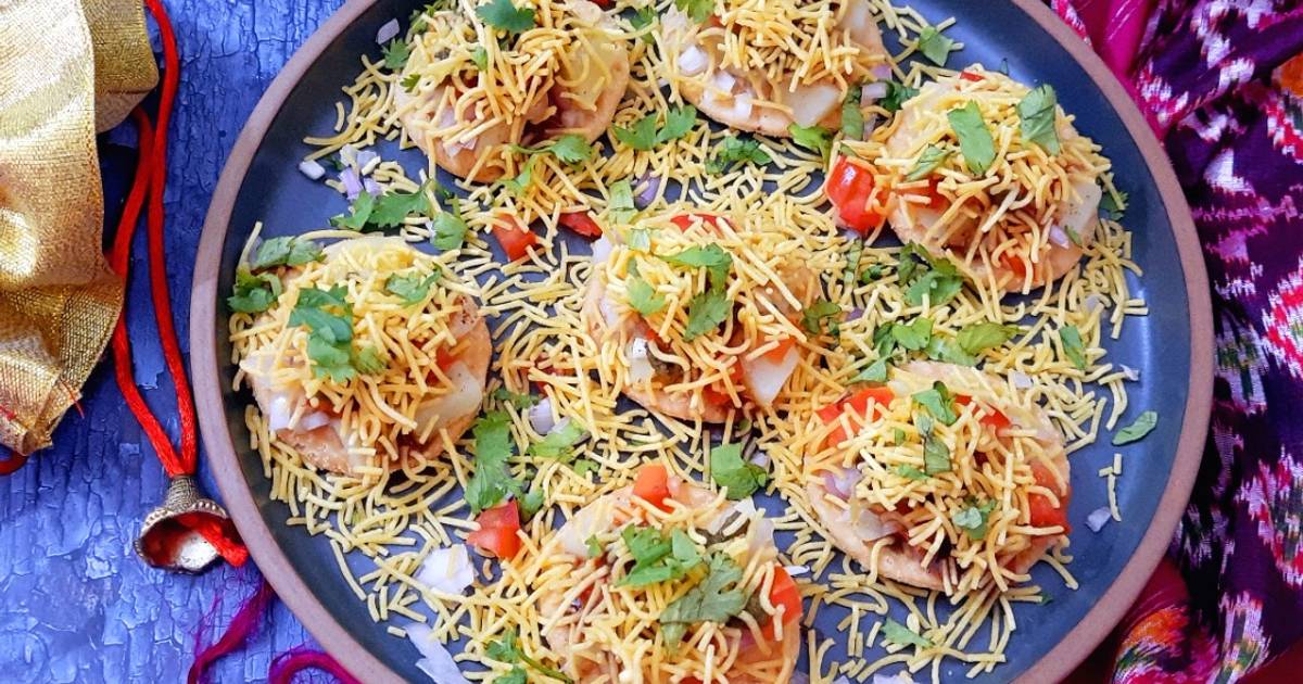 Sev Puri Recipe by Madhu Bindra - Cookpad