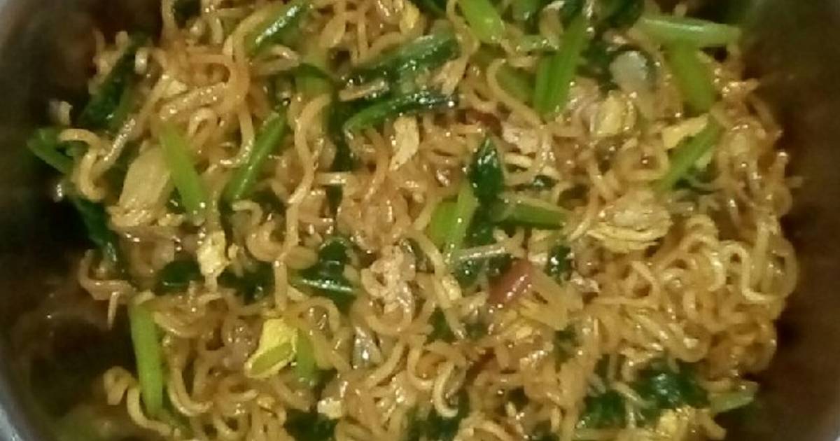 Resep Mi goreng sawi oleh Salma Mardona - Cookpad