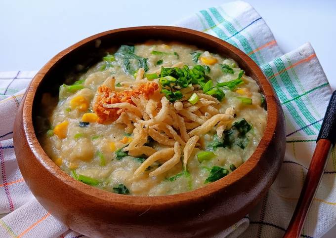 Resep Bubur Nasi Bayam Telur oleh IzzaHan - Cookpad