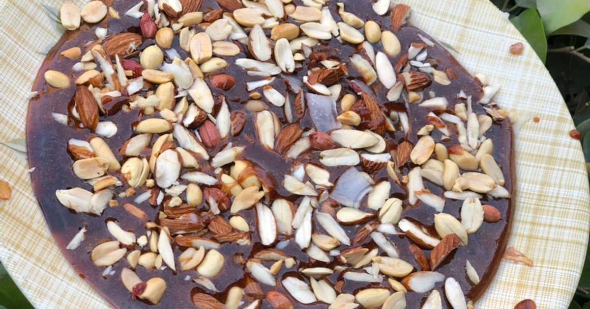 Gurr ki gachak Recipe by Ummi Ali - Cookpad