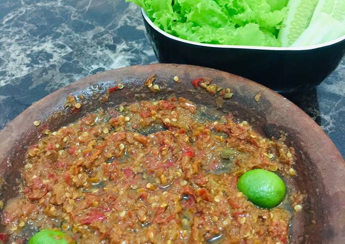 Resep Sambal trasi oleh mo mo - Cookpad