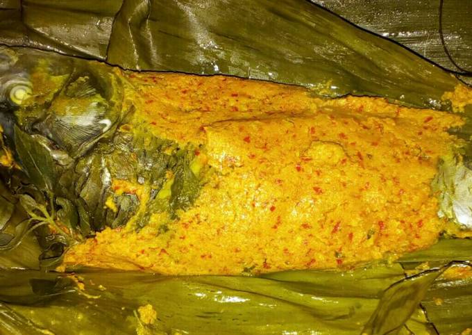 Resep Pepes ikan mas oleh Rukmini - Cookpad