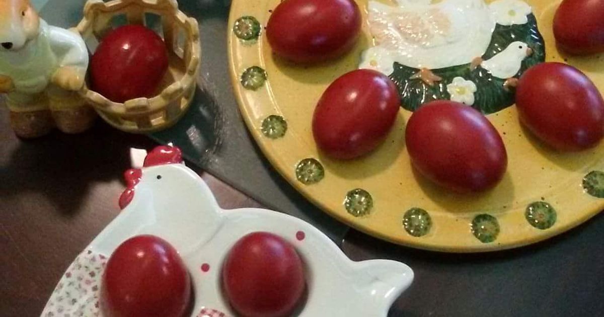 Κόκκινα αυγά βαμμένα με ριζάρι Συνταγή από τον/την lianaki - Cookpad