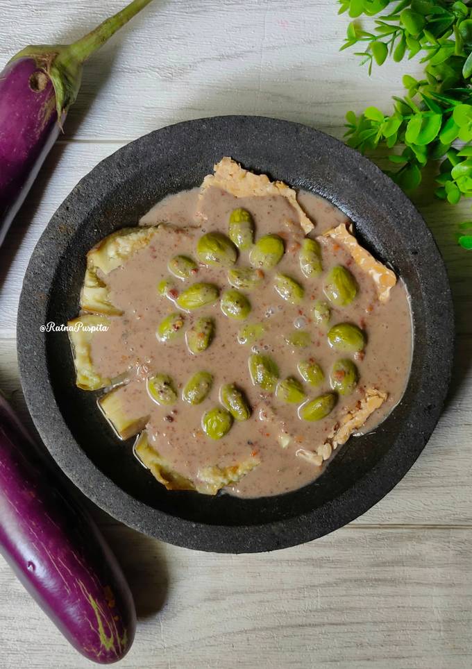 Resep Pecel Terong Tempe Pete Kukus oleh Ratna Puspita - Cookpad