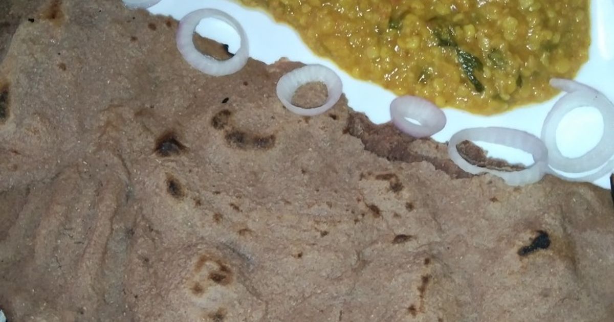 Matar Daal With Chawal Ki Roti Recipe by Aqsa mukhtiar - Cookpad