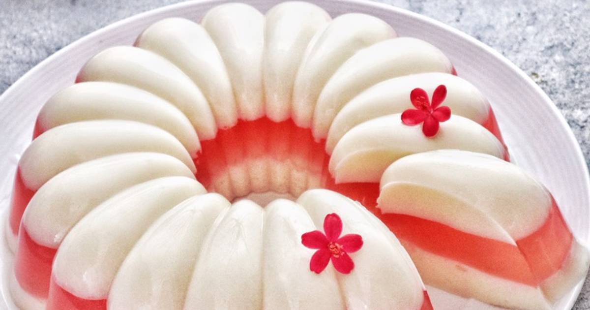 Resep Puding Merah Putih oleh Frielingga Sit - Cookpad