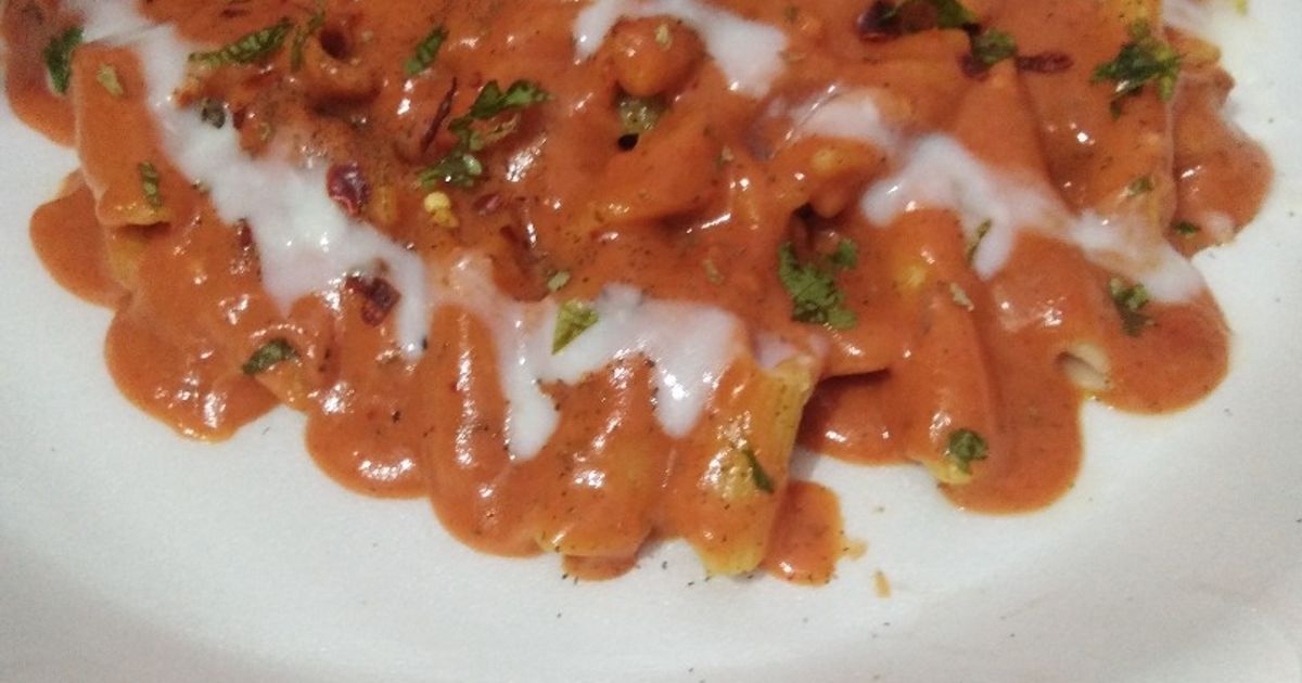 Cheesy Red Sauce Pasta Recipe by rahul taneja - Cookpad
