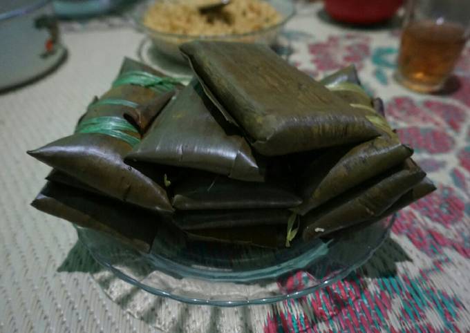 Resep Buras Khas Sulawesi Jilid 2 oleh Ucie Eka - Cookpad