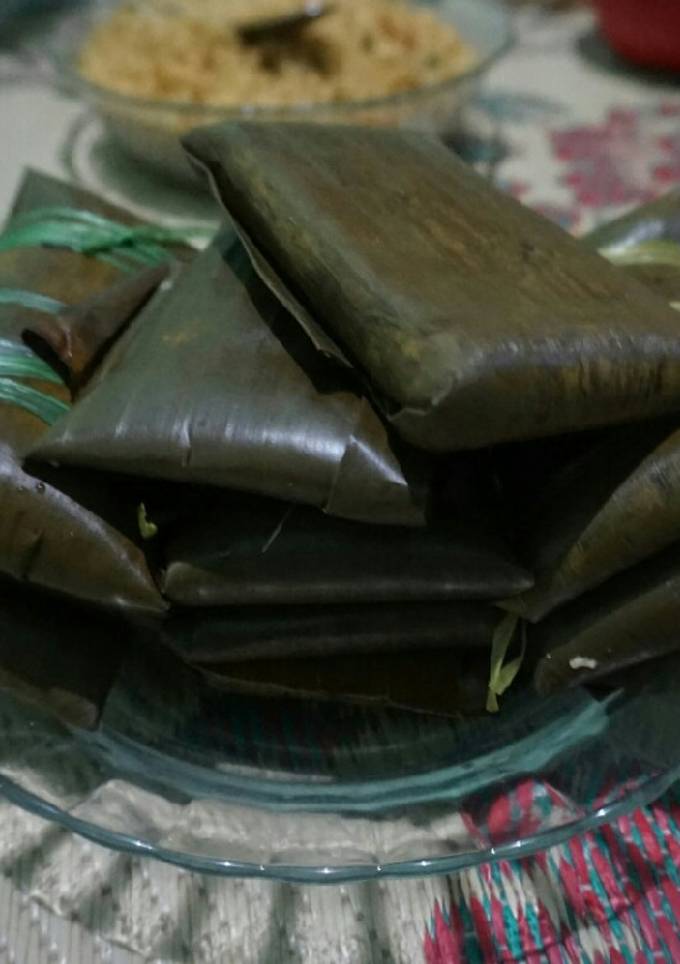 Resep Buras Khas Sulawesi Jilid 2 oleh Ucie Eka - Cookpad