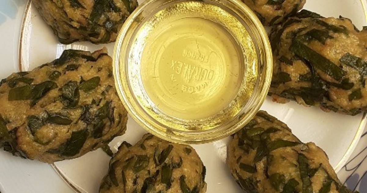 Patra Muthiya Recipe by Deepa Rupani - Cookpad