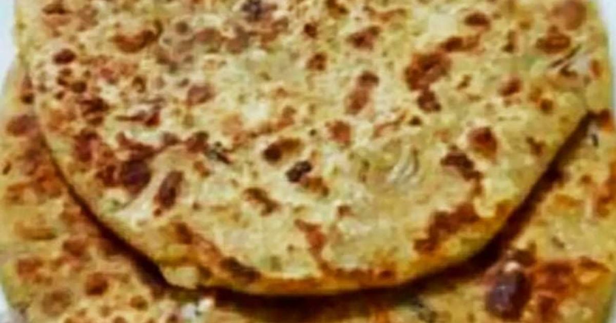 Aloo Ka Paratha Recipe by Anum Arhama - Cookpad