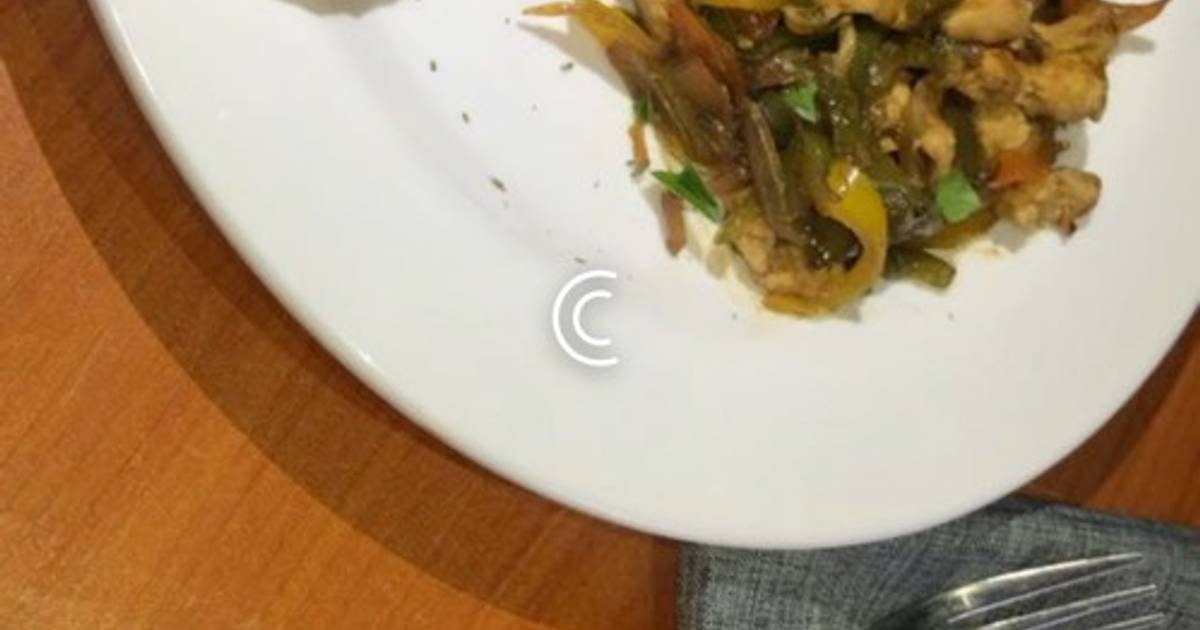 Sinasir and chicken stir fry Recipe by leemerhhskitchen - Cookpad