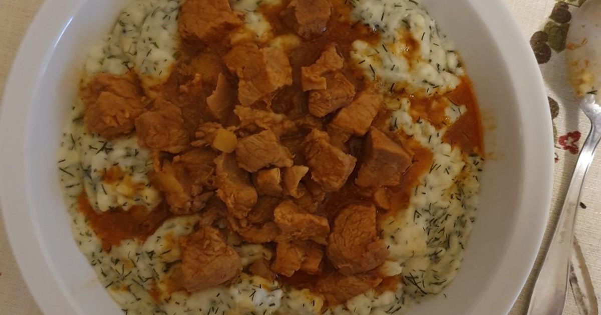 Kapormártás Pörkölttel | Kochné Kiss Beáta receptje - Cookpad receptek
