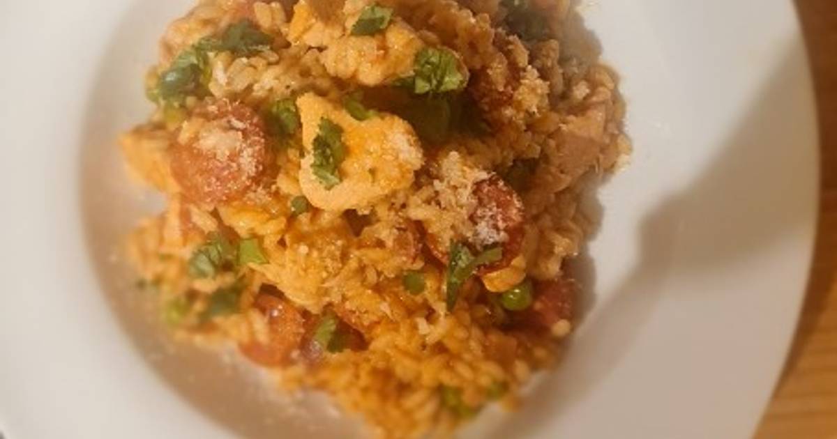 Chicken and Chorizo Risotto Recipe by Charlotte - Cookpad