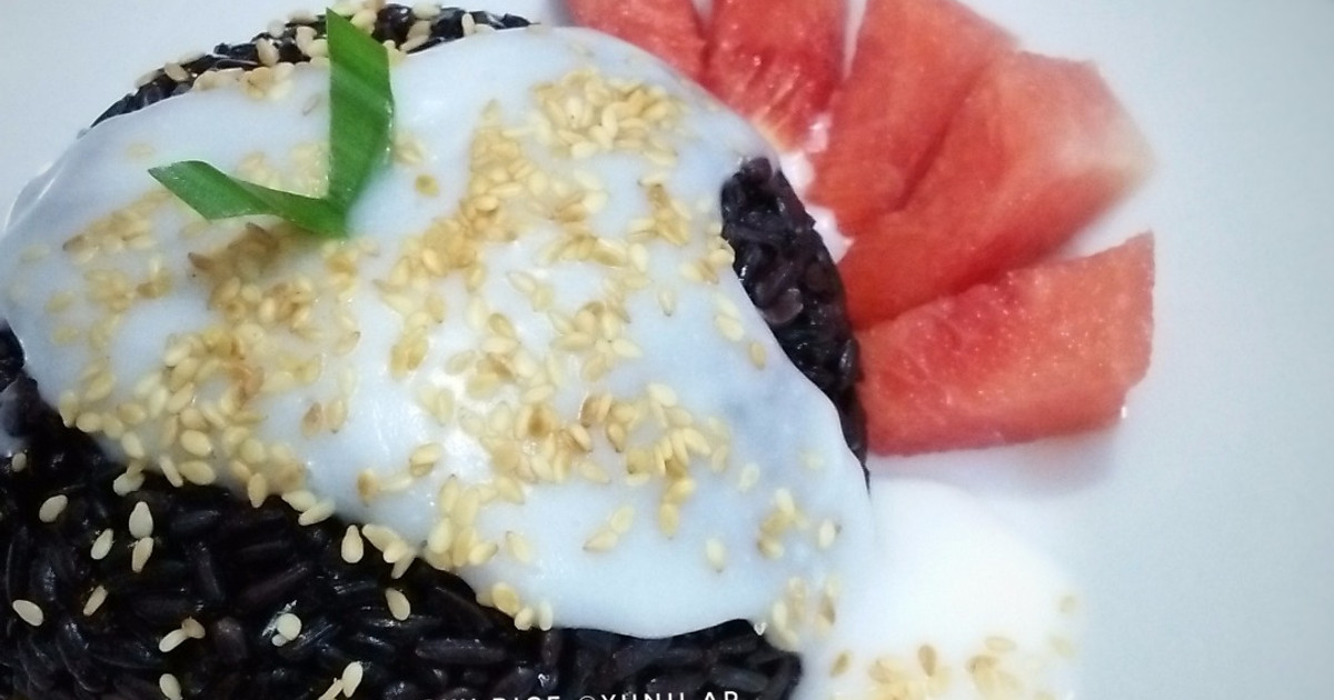 Resep Watermelon Black Sticky Rice oleh Yuni Aprilian - Cookpad