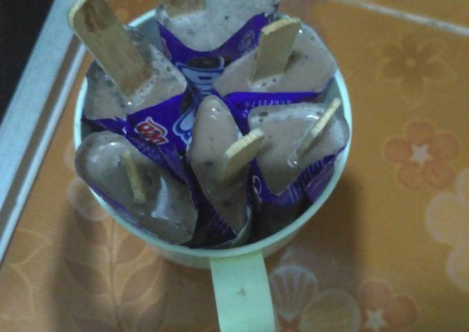 Resep Es oreo susu stik oleh wulan - Cookpad