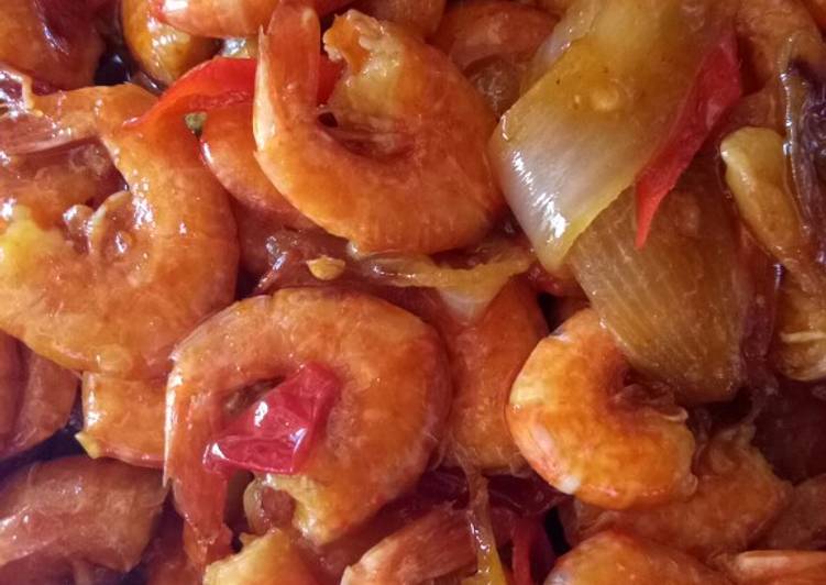 Bagaimana Menyiapkan Udang Sambal Saos Tiram Anti Gagal | Aneka Resep ...