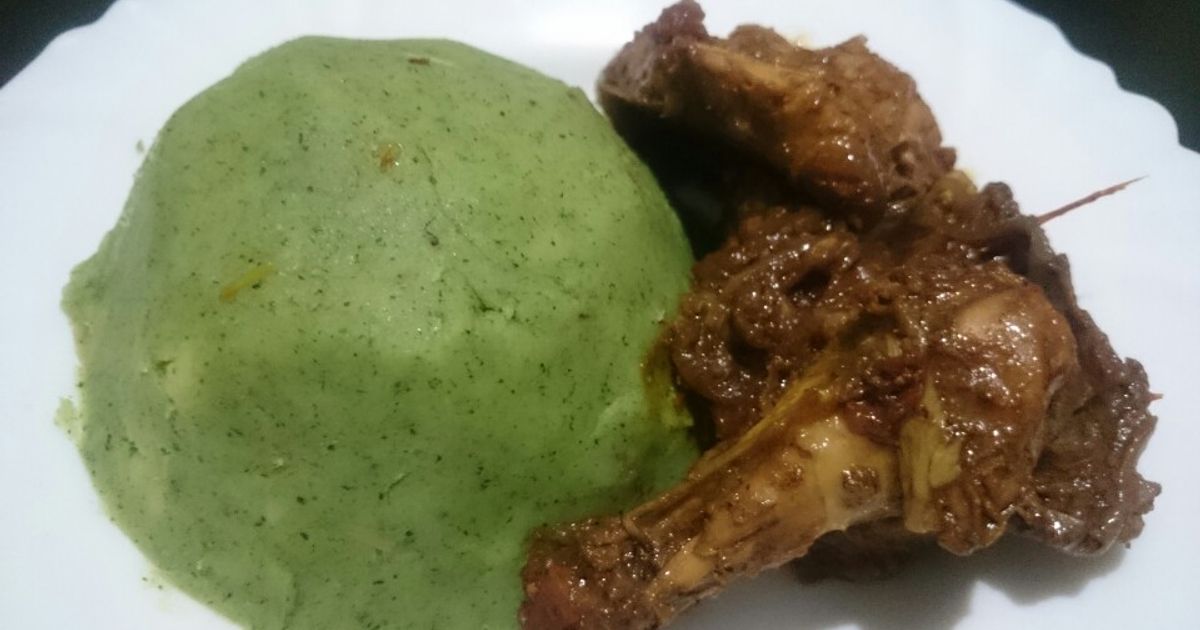 Fried Chicken And Mokimo Recipe by Serah Wairimu. - Cookpad