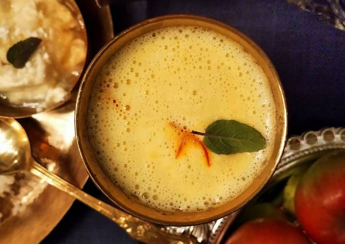 Kesar milk Recipe by Elaichi Kitchen - Cookpad