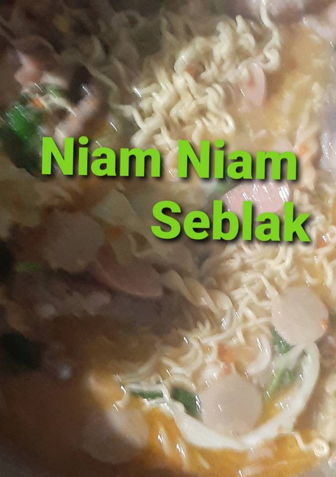 Resep 25. Seblak Sosis Pentol Makroni Mi Ceker Wortel Sawi Kubis oleh ...