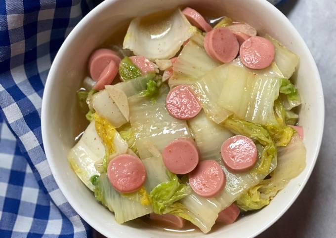 Resep Sawi putih Sosis Kecap ikan oleh Roro Woelan - Cookpad