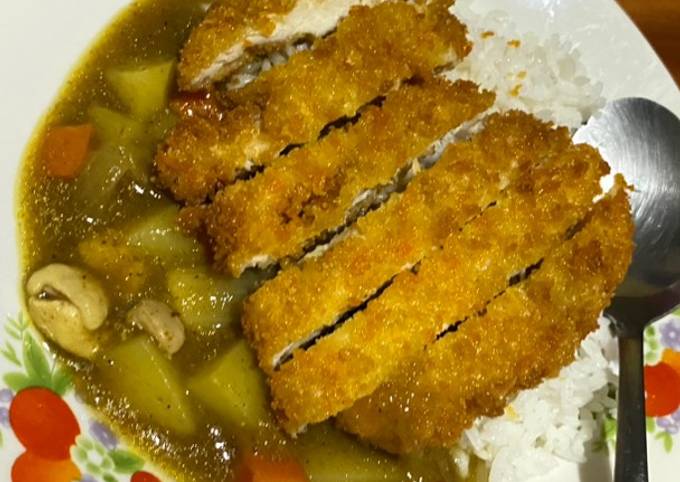 Resep Kare chicken katsu oleh Puspafina - Cookpad