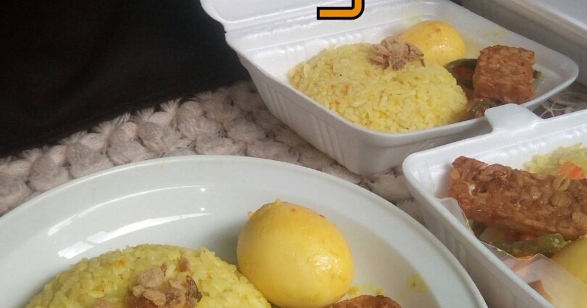 Resep Nasi kuning (magic com) oleh Yanti Sartika - Cookpad