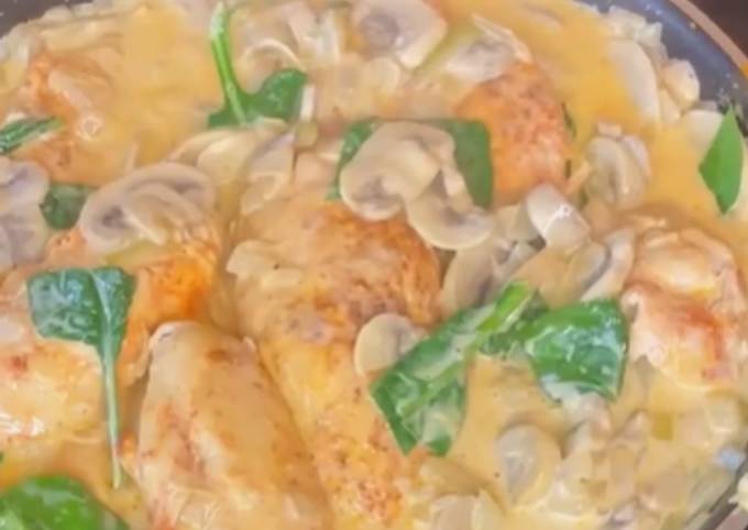Pollo al champiñón con crema y espinaca Receta de Tuti- Cookpad
